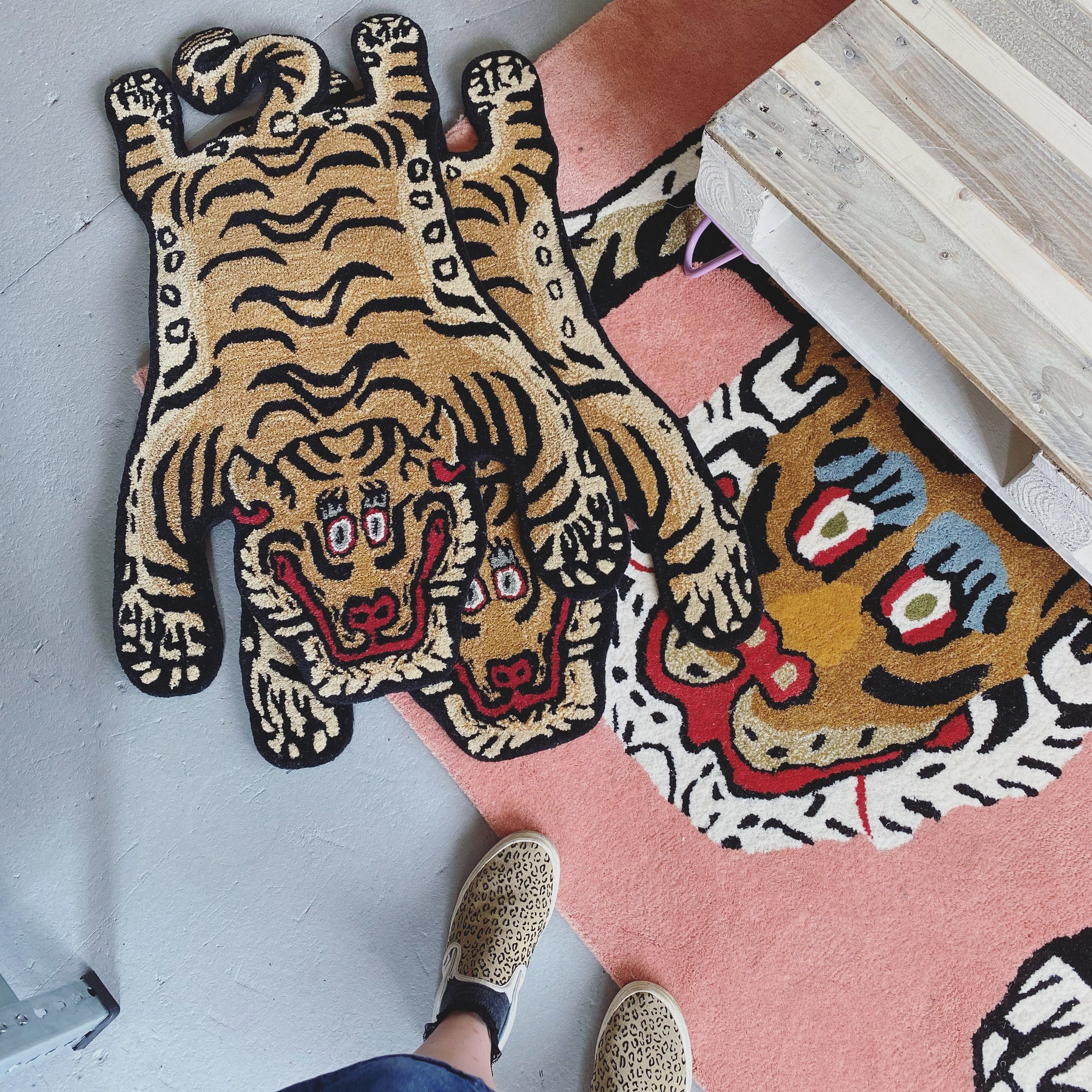 Barbed Wire Embroidered Organic T-shirt Traditional Tattoo Art Neckline ...